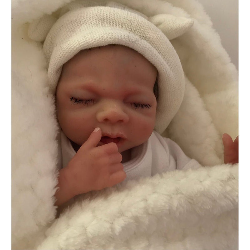 Realistic Preemie Birthing and Nursing Care Simulator 'Lara' with Umbi ...